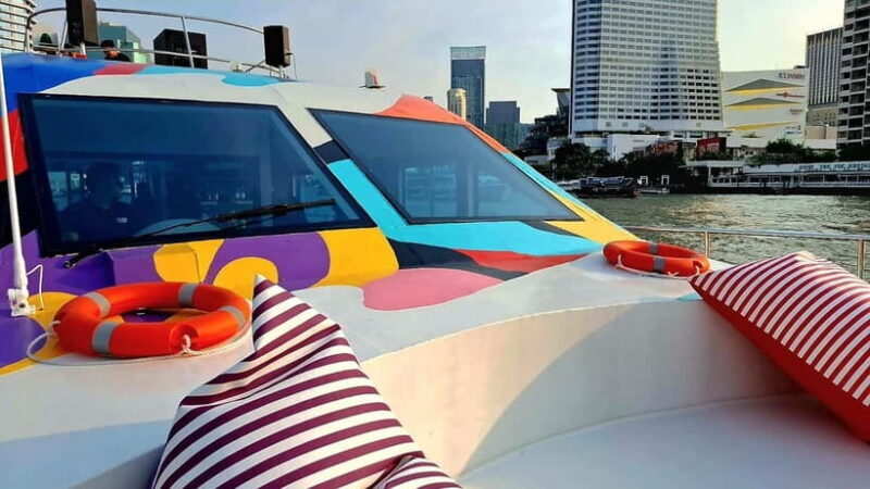 Bangkok : Chaophraya Booze Cruise  Drinks Onboard - What to Expect from the Chaophraya Booze Cruise