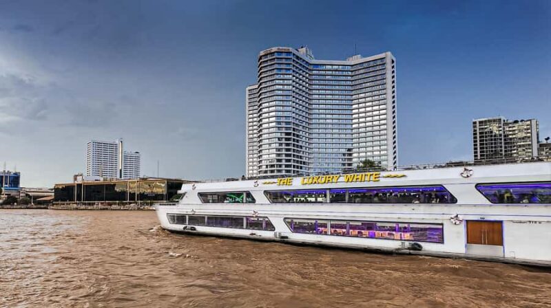Bangkok Chaopraya River The Luxury White Dinner Cruise - The Itinerary: What to Expect on the Water