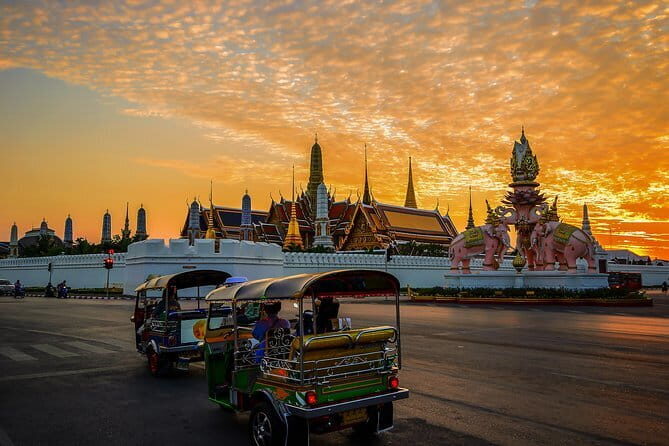 Bangkok Chef Food Tour with Over 15 Tastings Included - FAQ