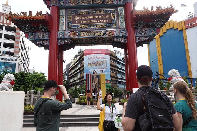 Bangkok China Town ,a Bangkok historic neighbourhood - Authenticity and Local Flavor