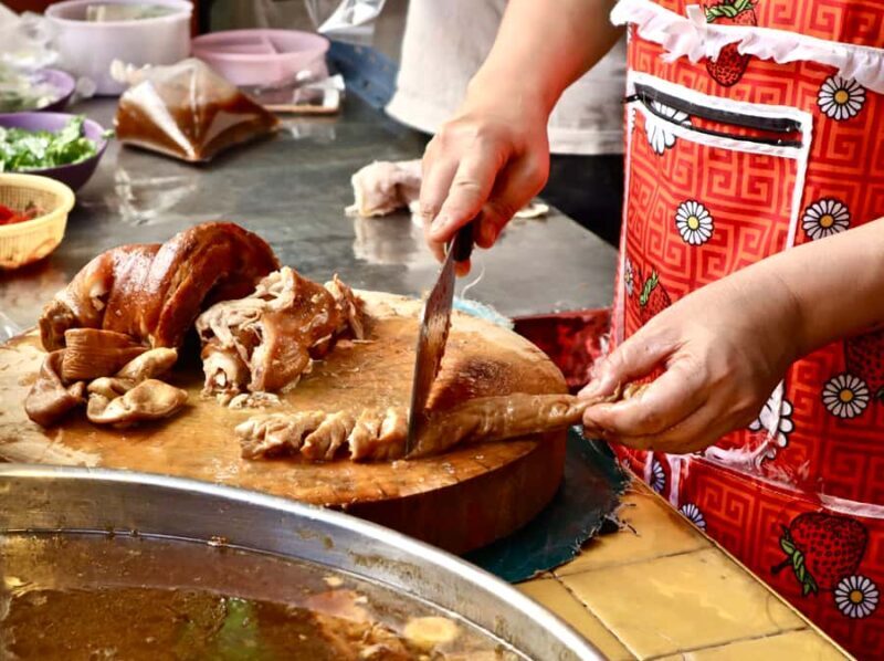 Bangkok: Chinatown Street Food Tour with 10+ Local Dishes - Who This Tour Is Best For