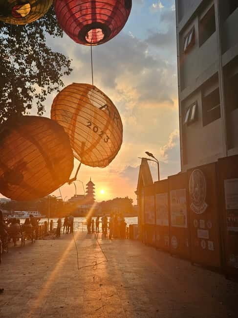 Bangkok: Chinatown Tour with Street Art, Sky Bar & Food - An Authentic Walk through Bangkok’s Chinatown