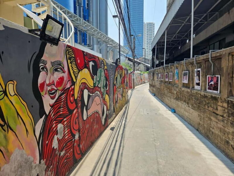 Bangkok: Chinatown Tour with Street Art, Sky Bar & Food - Savoring Michelin-Starred Street Food