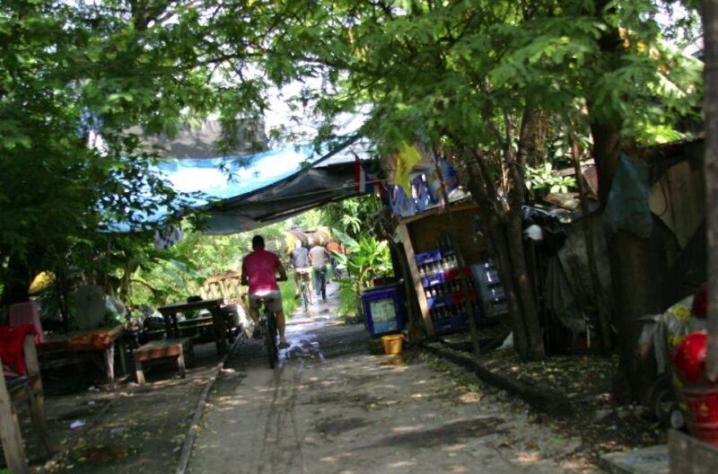 Bangkok: City Culture half-day Bike Tour - Discovering Bangkok on Two Wheels: The Ride Through City and Nature