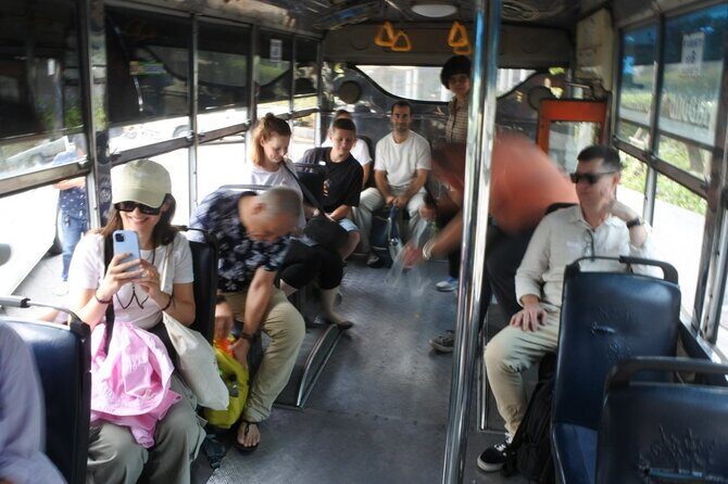 Bangkok: City Highlights Temple and Market Walking Tour - The Experience You Can Expect