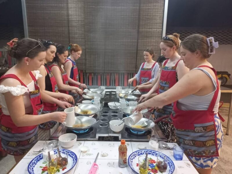 Bangkok : Cook authentic Thai food with Smart Cook - The Experience: A Deep Dive into Thai Cooking