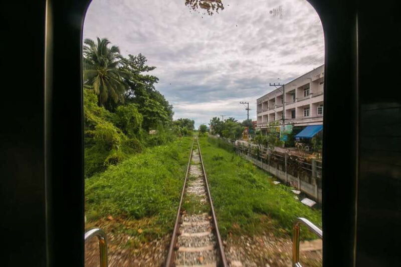 Bangkok: Damnoen Saduak Market and Maeklong Railway Market - Why This Tour Might Be Perfect for You
