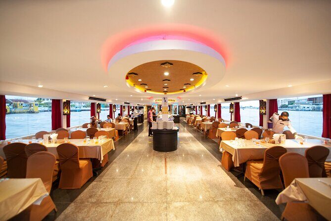Bangkok Dinner Cruise on the Chao Phraya River - An Honest Look at the Experience