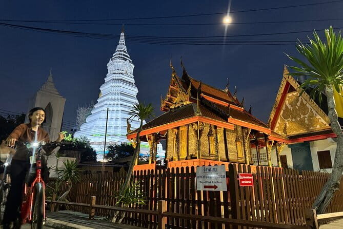 Bangkok: Discover Thonburi by Night: Evening City Bike Tour - An In-Depth Look at the Itinerary