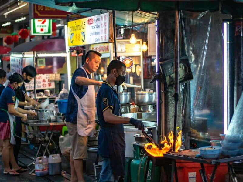 Bangkok: Evening Tour with Wat Arun, Wat Pho & Tuk Tuk Ride - Practical Details & What’s Included