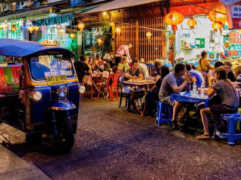 Bangkok: Evening Tour with Wat Arun, Wat Pho & Tuk Tuk Ride - FAQs