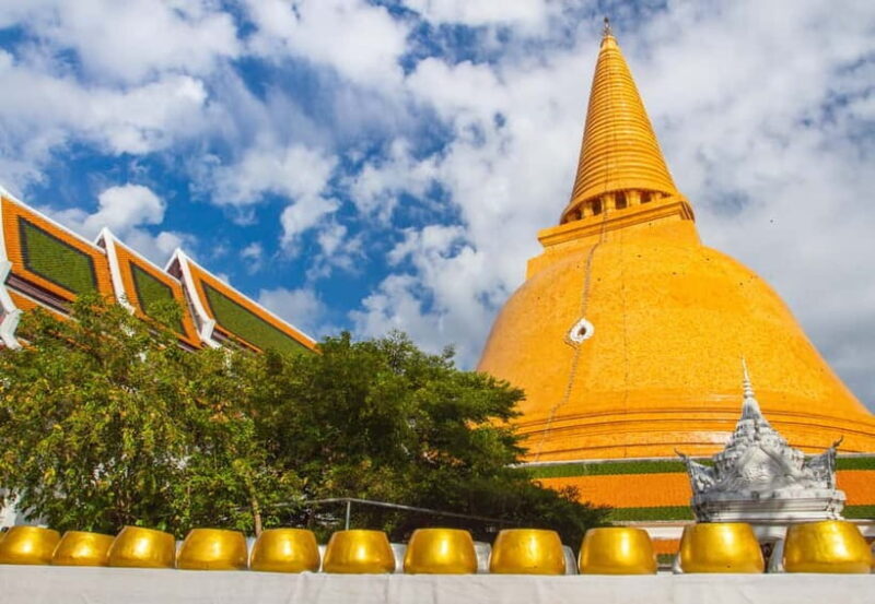 Bangkok: Floating Market, Phra Pathom Pagoda & Cafes Tour - An In-Depth Look at the Experience