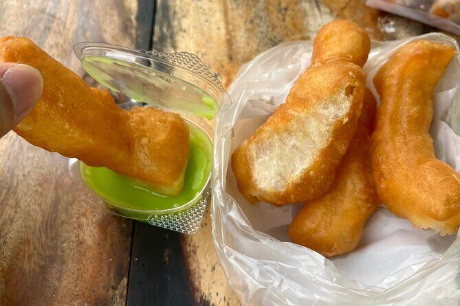 Bangkok Food Tour and Sightseeing with Tuktuk - An In-Depth Look at the Tour Experience