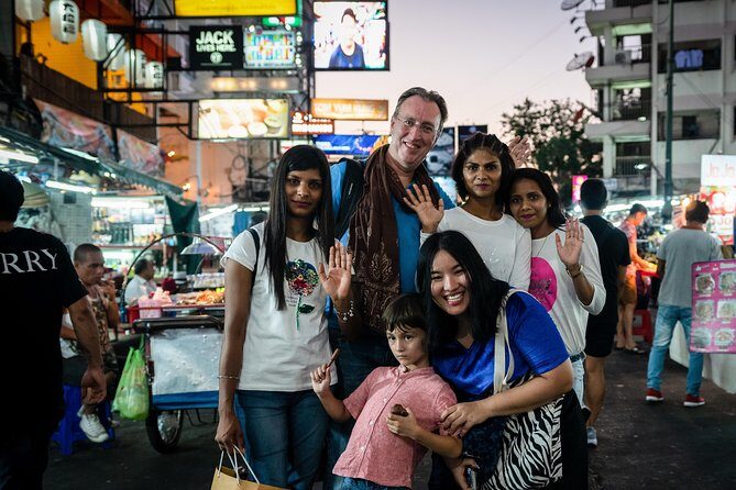 Bangkok Food Tour with a Local: China Town Feast for Foodies 100% Personalized - Key Points