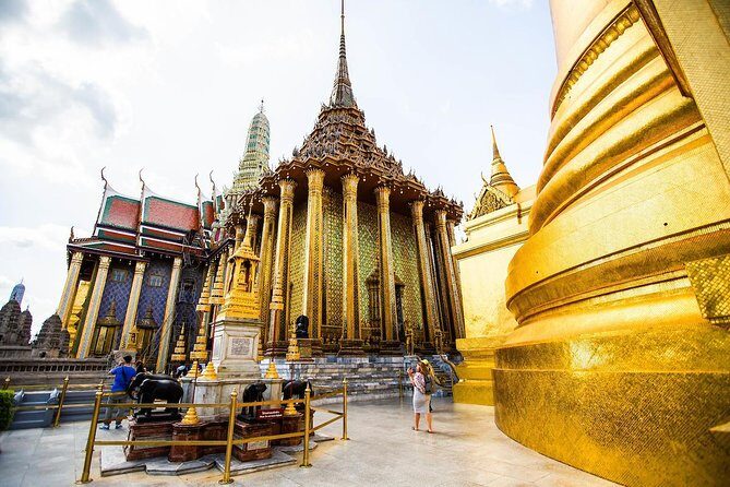 Bangkok: Full day Private Guide Tour + Grand Palace Entry Ticket - Key Points