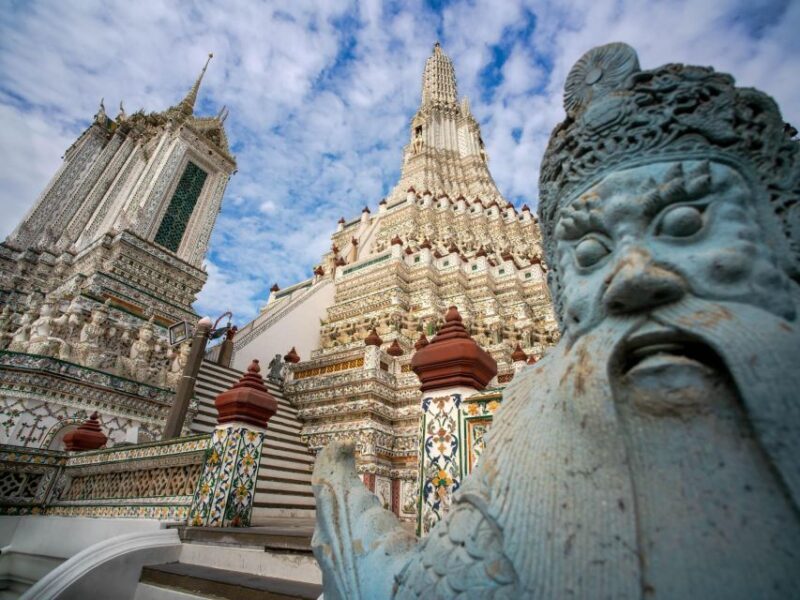 Bangkok: Grand Palace and Wat Arun Guided Walking Tour - Who Would Benefit Most?