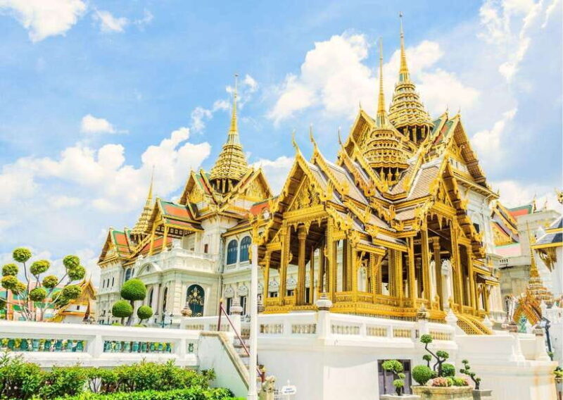 Bangkok: Grand Palace & Emerald Buddha Entry with Audioguide - The Heart of Bangkok’s Grandeur: The Grand Palace and Wat Phra Kaew