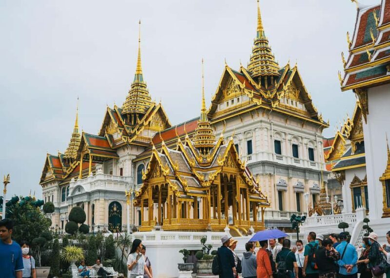 Bangkok: Grand Palace & Wat Arun Dress-Up Tour - Key Points