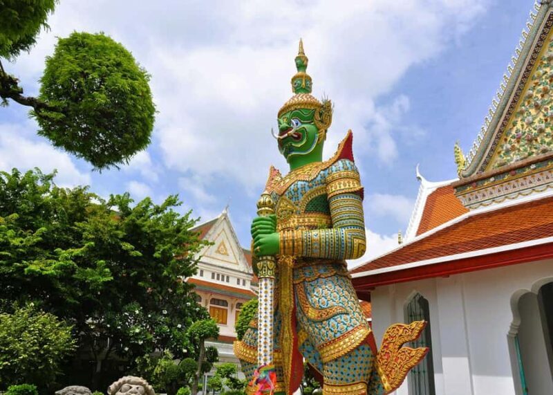 Bangkok: Grand Palace & Wat Arun Dress-Up Tour - Breakdown of the Itinerary