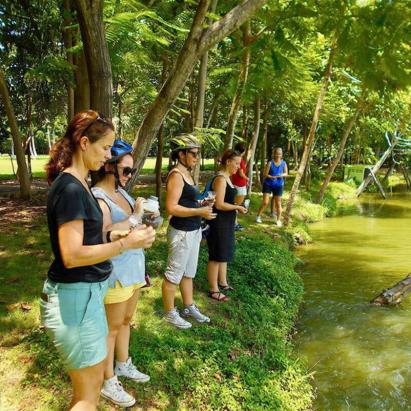 Bangkok: Green Oasis Guided Bike Tour with Boat Ride - A Deep Dive Into the Experience