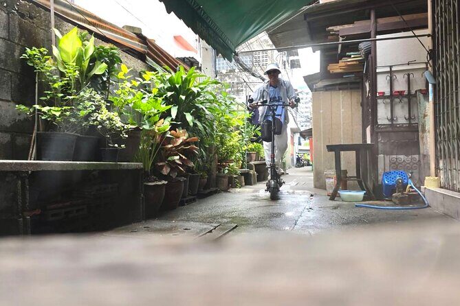 Bangkok: Guided E-Scooter Tour to Temples and Riverside - Price and Value Analysis