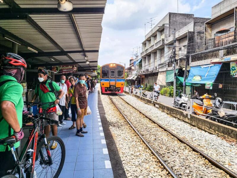 Bangkok: Half-Day Local Lives & Food Tour by Bike with Lunch - Practical Tips for Participants