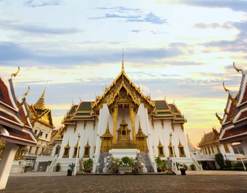 Bangkok: Highlights Tour of Grand Palace, Temples & Markets - An Introduction to the Tour Experience