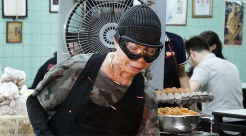 Bangkok: Jay Fai Michelin Star Table Reservation & Tour - Who Will Love This Tour?