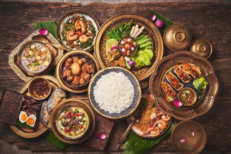 Bangkok: Khao Ekkamai Thai Cuisine - Key Points