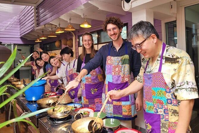 Bangkok Learn Thai Culinary Lessons with Local Market Tour - Key Points