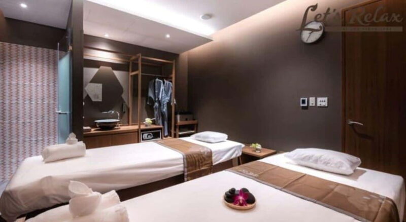 Bangkok: Let's Relax Bangkok Central Embassy E-Voucher - Key Points