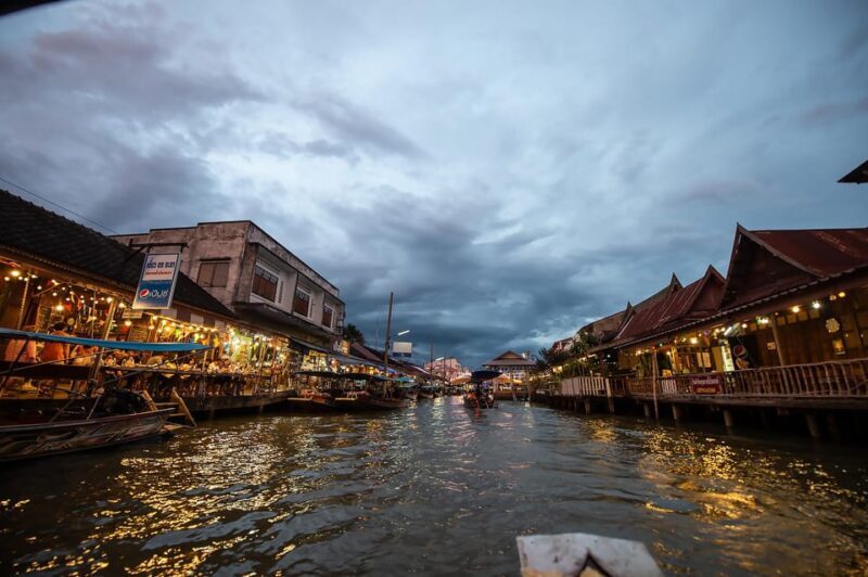 Bangkok: Maeklong Railway Market and Amphawa Floating Market - What to Expect from This Tour