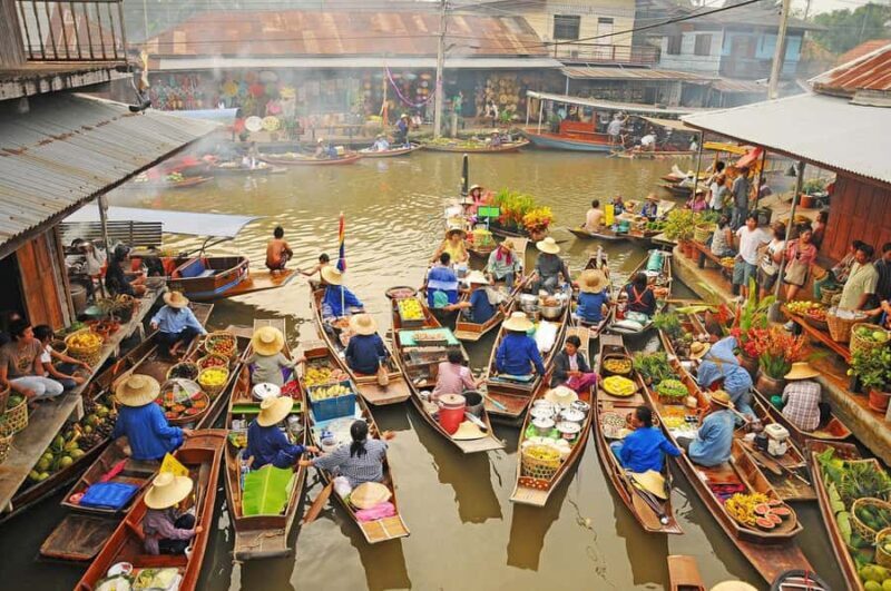 Bangkok: Maeklong Train Market & Floating Market Day Tour - Exploring the Markets: What You Can Expect