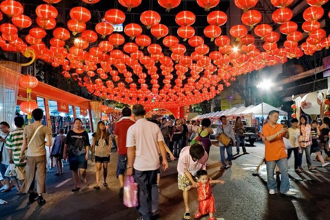 Bangkok: Magical Chinatown At Night With A Local Host - Key Points