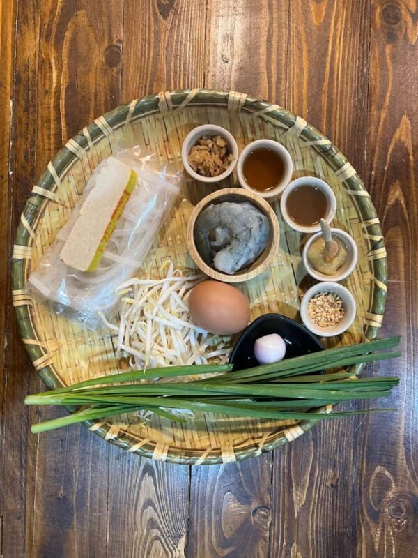 Bangkok: Market Tour, Cooking Class, & Temple Visit - Discover Bangkok’s Flavors and Culture in One Engaging Tour