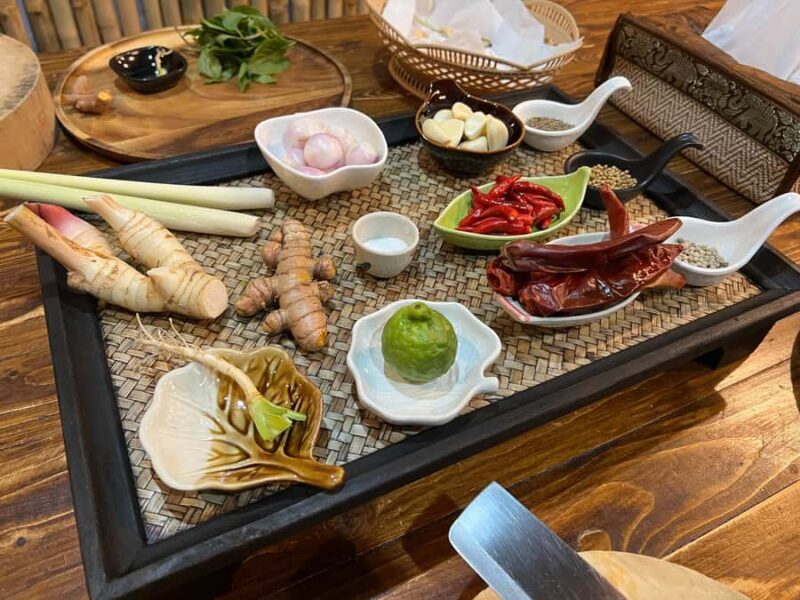 Bangkok: Market Tour, Cooking Class, & Temple Visit - Authenticity and Reviews