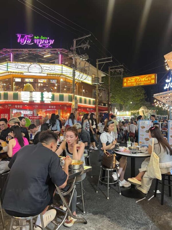 Bangkok Michelin Tastes & Viral Eats -BanthatThong Food Tour - What to Expect on the Tour