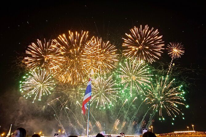 Bangkok New Horizon Dinner Cruise Buffet Wat Arun View - The Sum Up