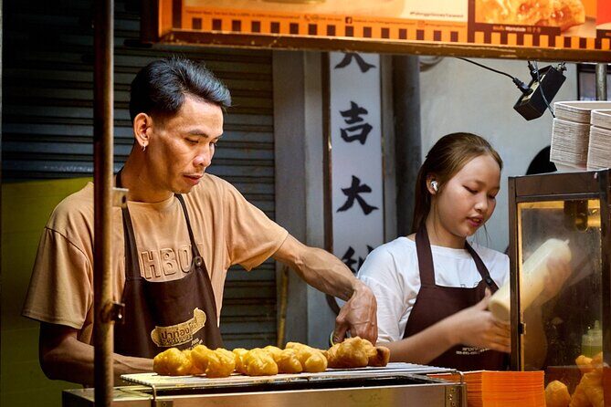 Bangkok Night Eats by Tuk Tuk - Hotel-pickup & Dinner - Key Points