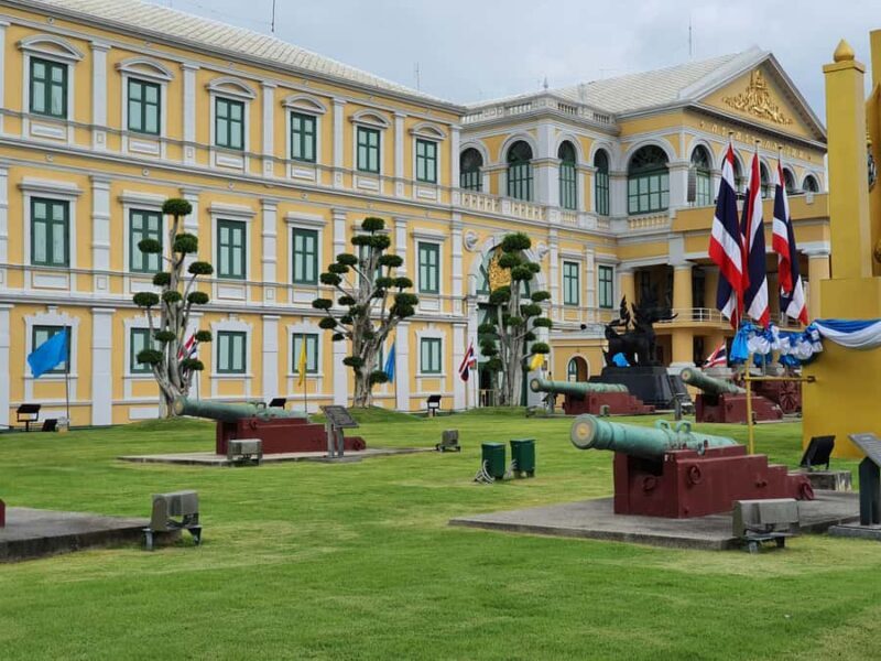 Bangkok: Old City Electric Tuk-Tuk Tour with Guide - Who Will Love This Tour?