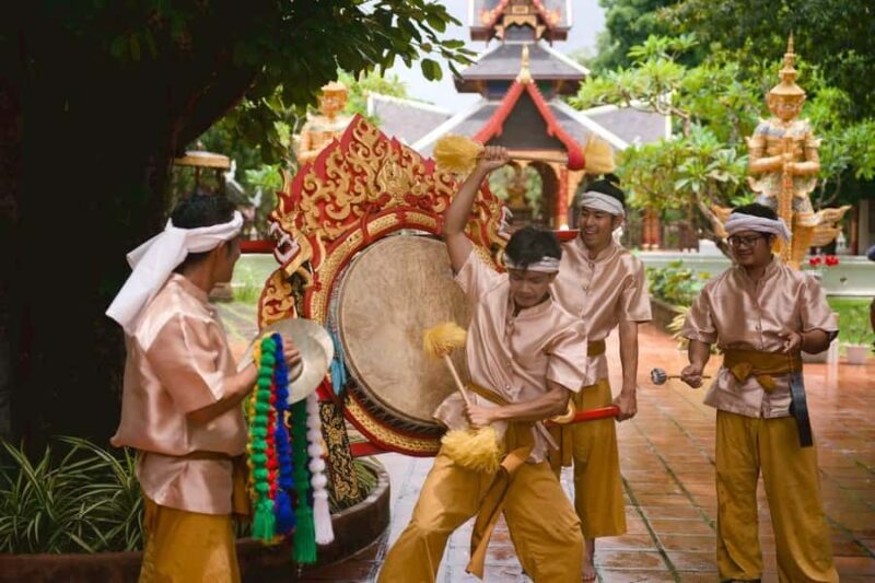 Bangkok: Pattaya Day Trip with Workshops & Thai Costume - Free Time and Shopping