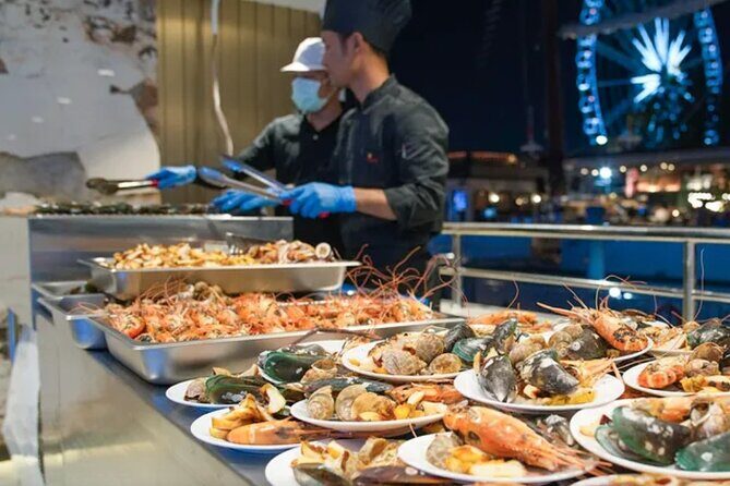 Bangkok Planate Dinner Cruise Experience - Introduction: Is the Bangkok Planate Dinner Cruise Worth Your Time?