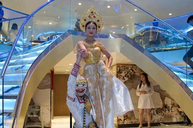 Bangkok Planate Dinner Cruise Experience - Who Should Consider This Experience?