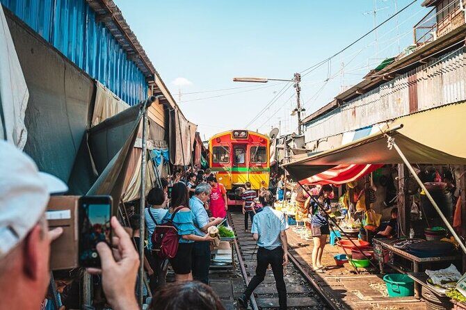 Bangkok Private: Damnoen Saduak and Maeklong Railway Markets - The Sum Up: Who Should Consider This Tour?