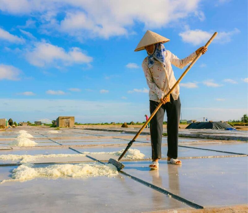 Bangkok: Private Damnoen Saduak Floating & Train Market Tour - Discovering Local Industries: Salt and Sugar Farms