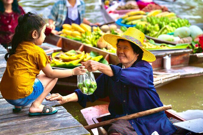 Bangkok: Private Floating Market and Train Market - The Sum Up