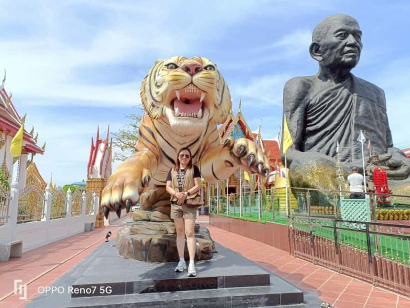 Bangkok: Private Floating Market & Maeklong Railway Market - Key Points