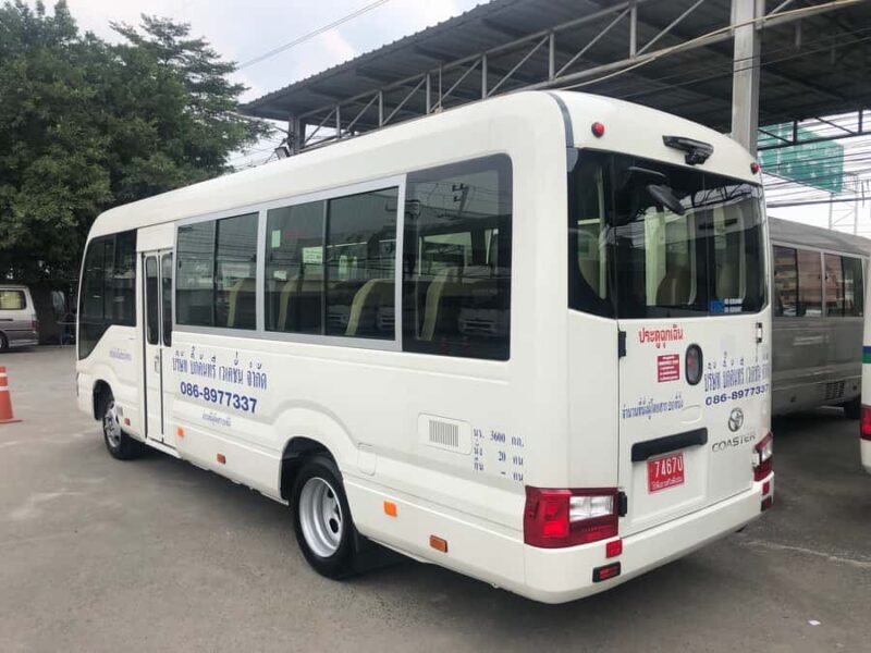 Bangkok: Private Mini-Coach Rental with Guide - The Value of a Knowledgeable Guide