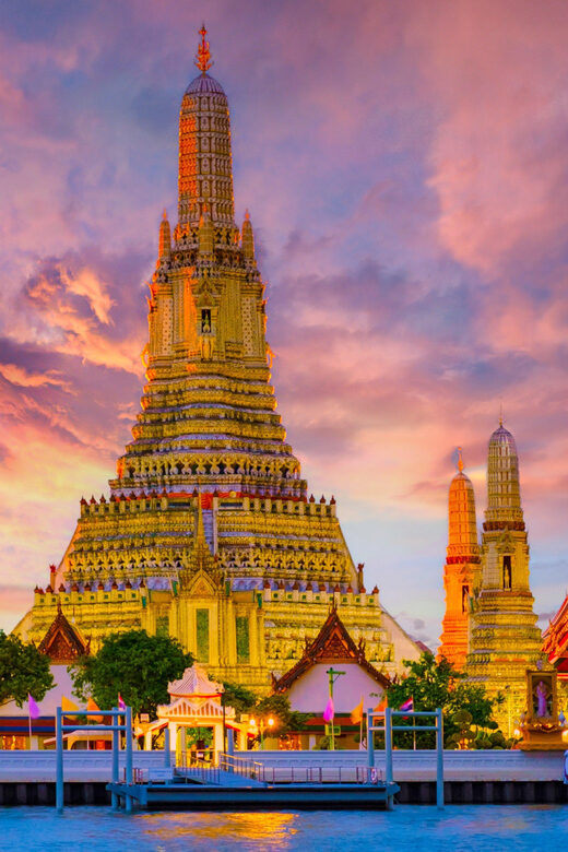 Bangkok: Private Self-Tour Grand Palace, Wat Pho, Wat Arun - FAQ