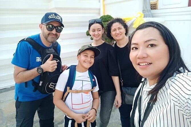 Bangkok Private Walking Tour with A Pro Guide (Tour Car Option) - An Authentic Way to Discover Bangkok
